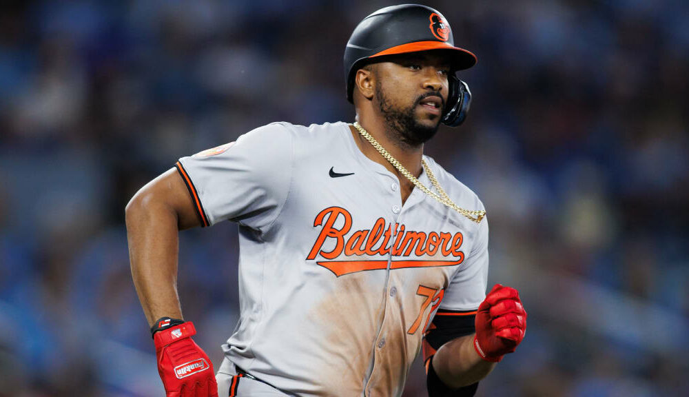 Eloy Jiménez pacta acuerdo de ligas menores con Rays - Pio Deportes