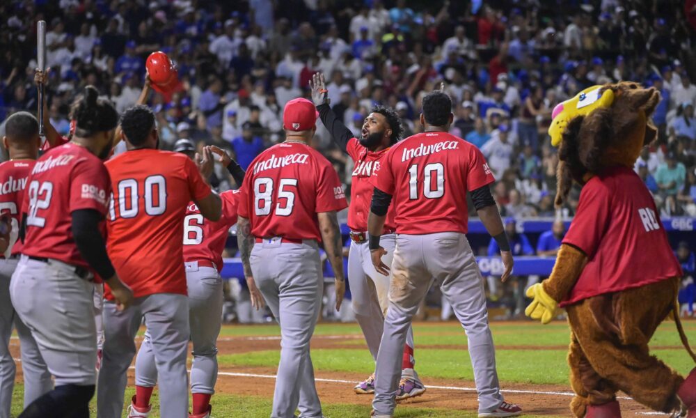 Leones del Escogido vence a Licey para obtener corona 17 en su historia ...