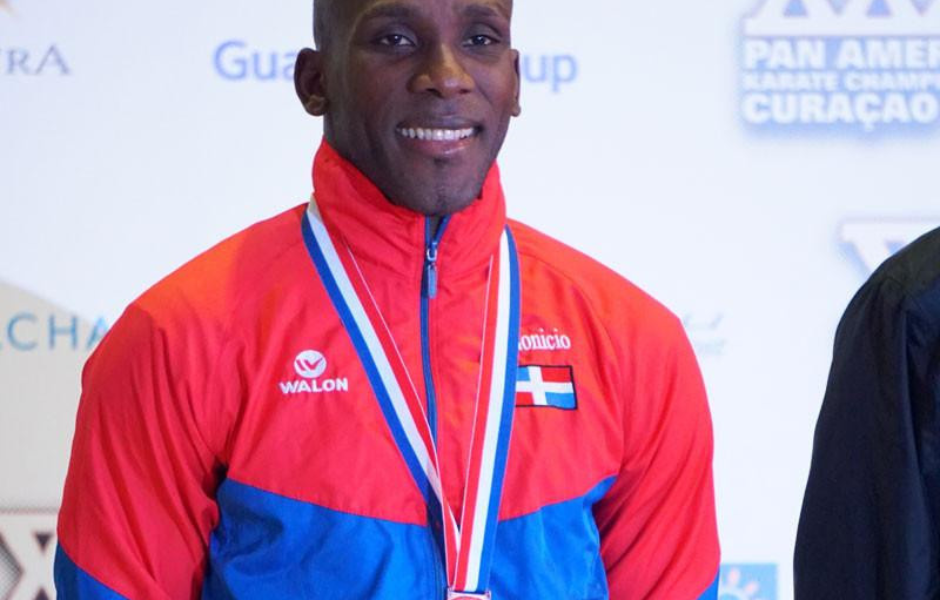 Dionicio Gustavo inmortalizado en el Pabellón de la Fama - Pio Deportes