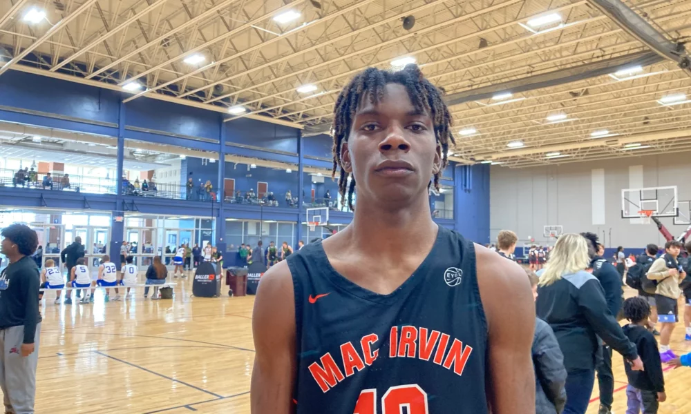 Chris Riddle se compromete a jugar para DePaul - Pio Deportes