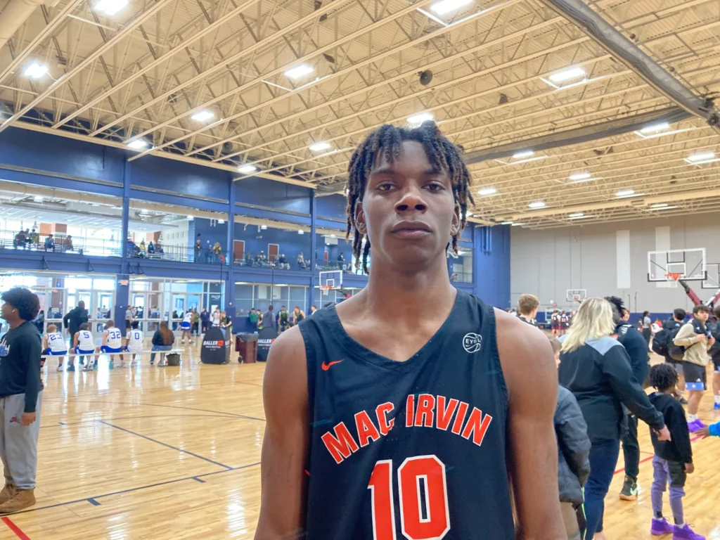 Chris Riddle se compromete a jugar para DePaul - Pio Deportes